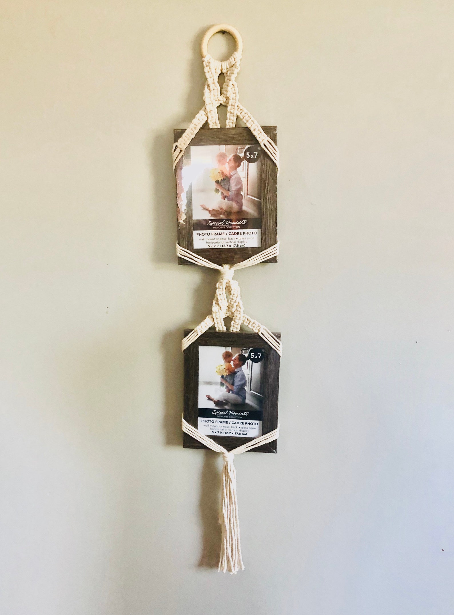 Double Long Macrame Hanging Picture Frames // Boho Decor // - Etsy