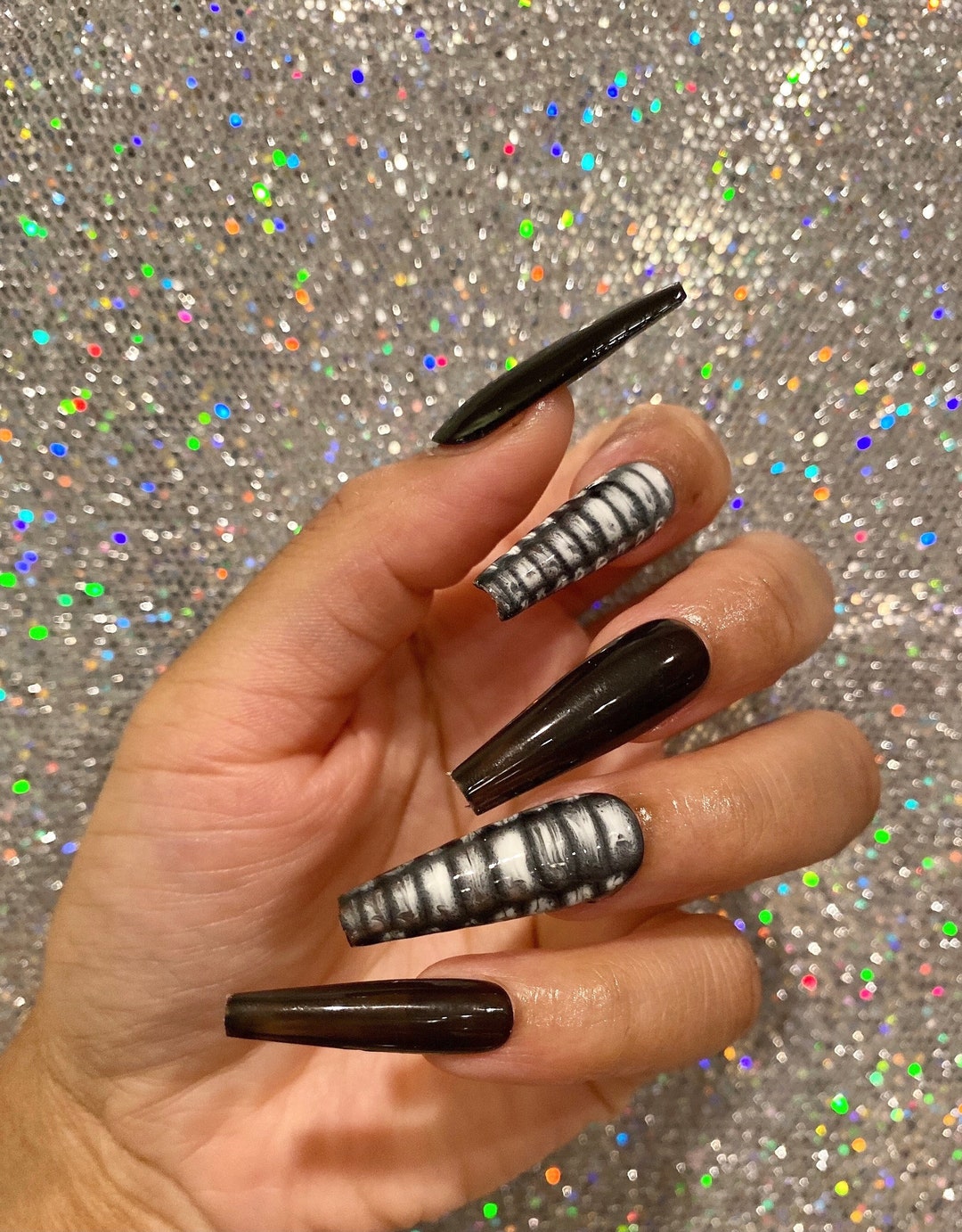 Black Gator Press on Nails - Etsy