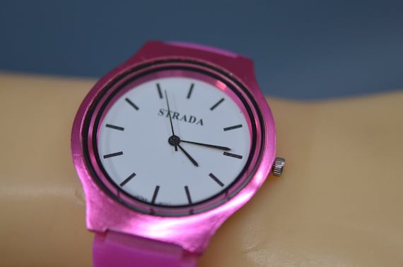 Strada , pink tone with white dial, womens watch - Gem
