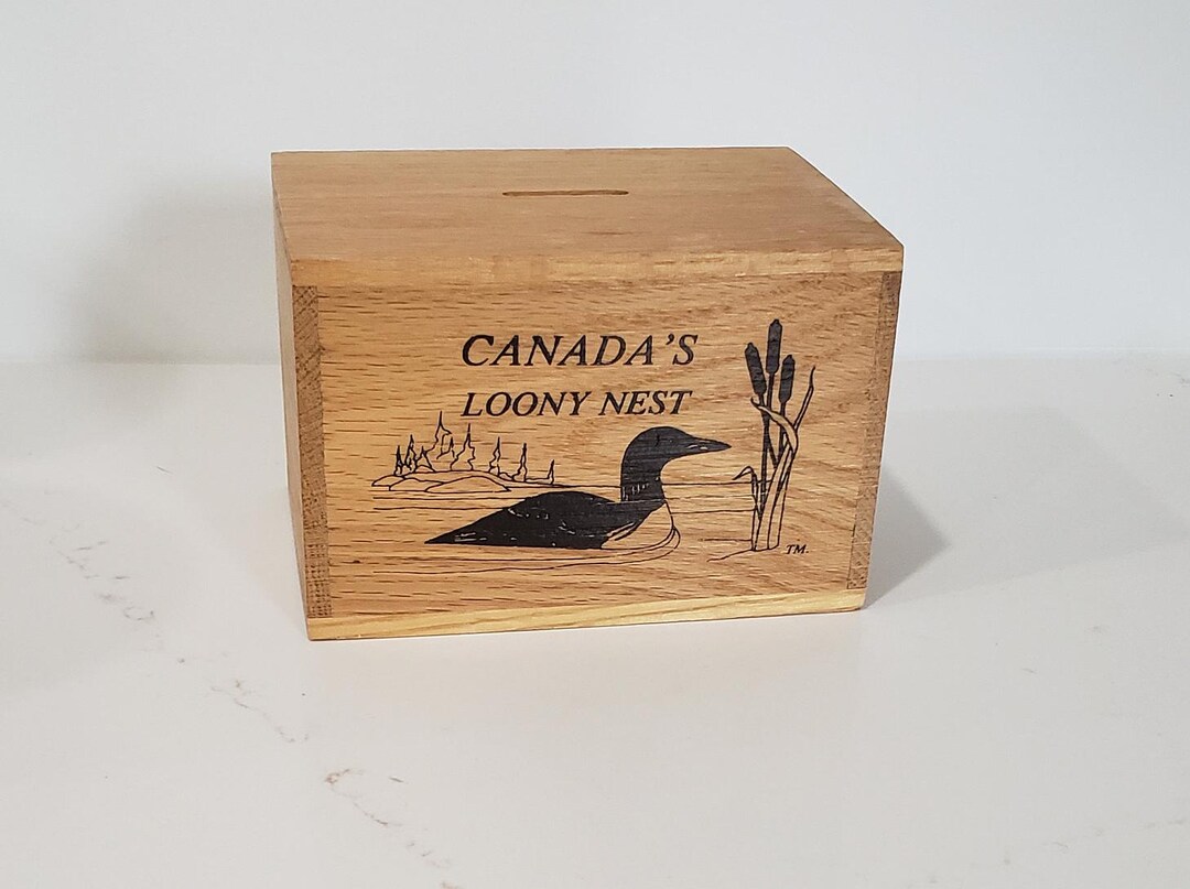 Wooden Loony Coin Bank, Canada's Loony Nest , Wooden Piggy Bank, Loonie ...