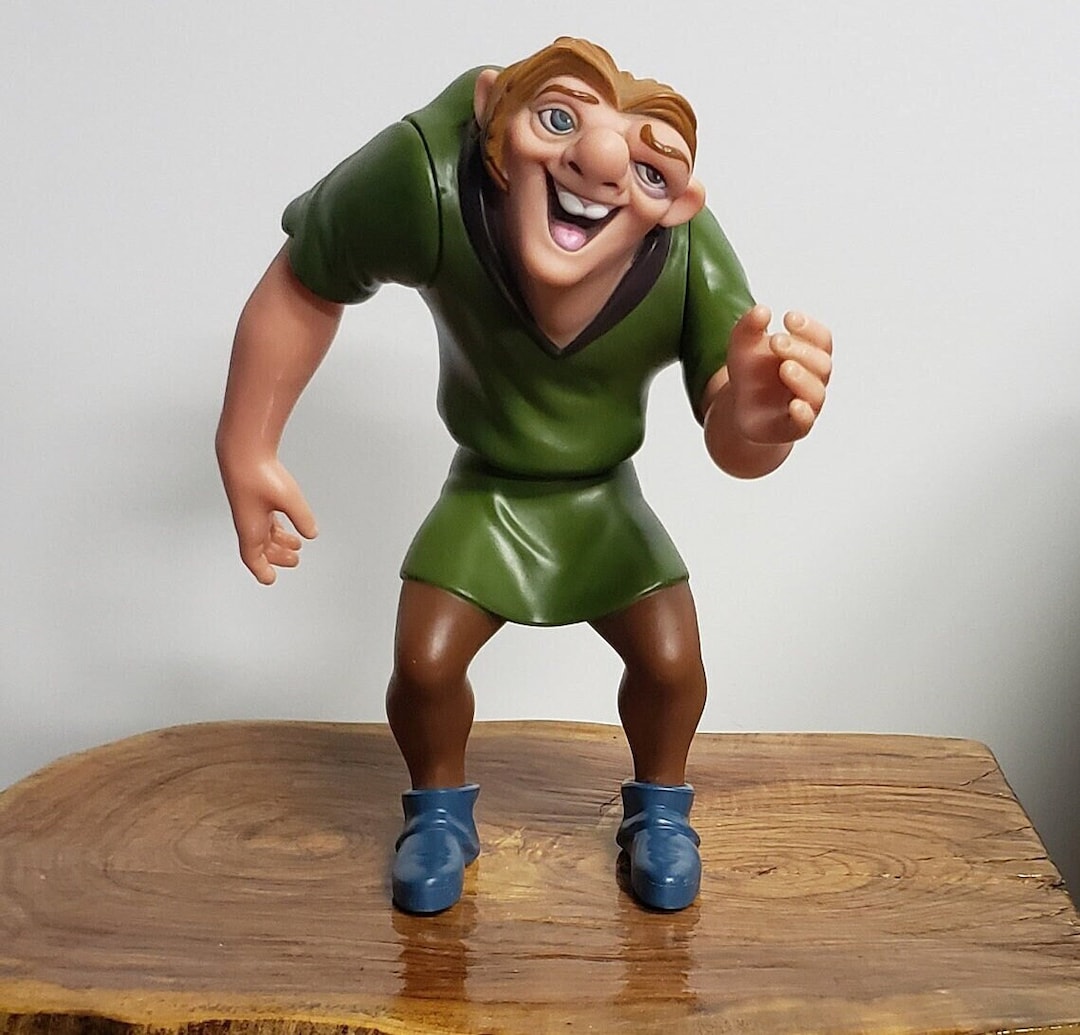 The Hunchback of Notre Dame QUASIMODO 9" Poseable Action Figure, Disney ...