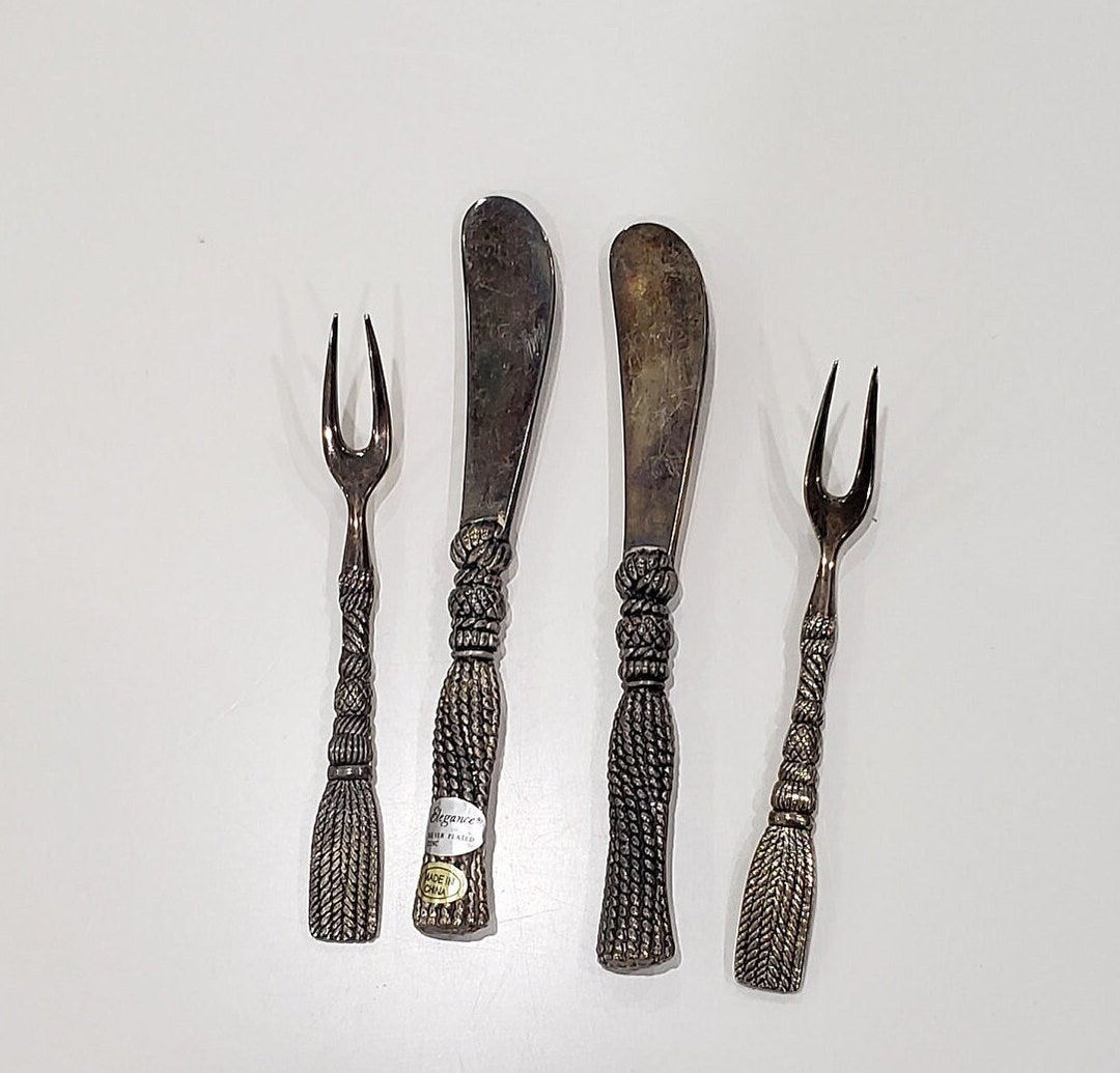 Silea Serving Utensils, Elegance, Two Butter Knife Pate Spreaders and Two Appetizer Escargot ...