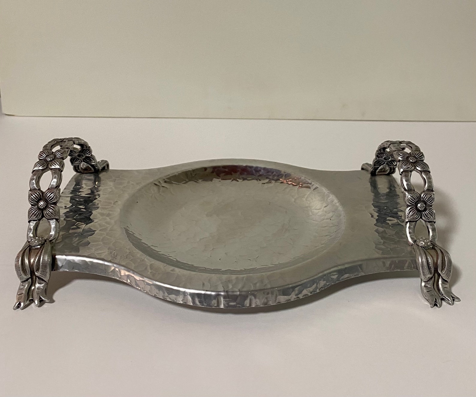 Rodney Kent Floral Hand Wrought Aluminum #440 Serving Tray - Etsy