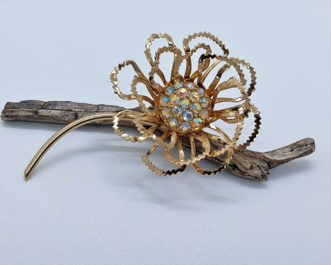 Vintage SARAH COVENTRY 1968 allusion Floral Brooch With Cluster Aurora ...