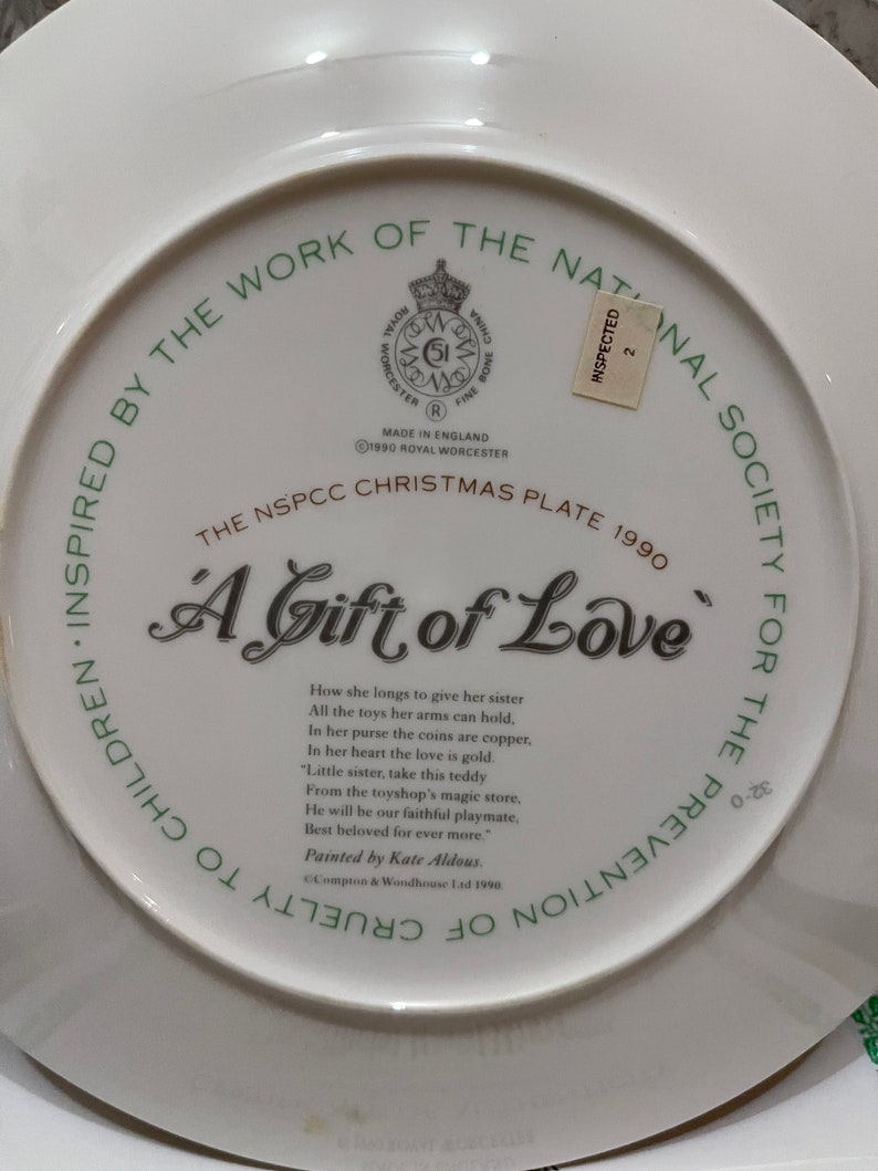 Royal Worcester - NSPCC Christmas Plate - 1990 - A Gift of Love ...
