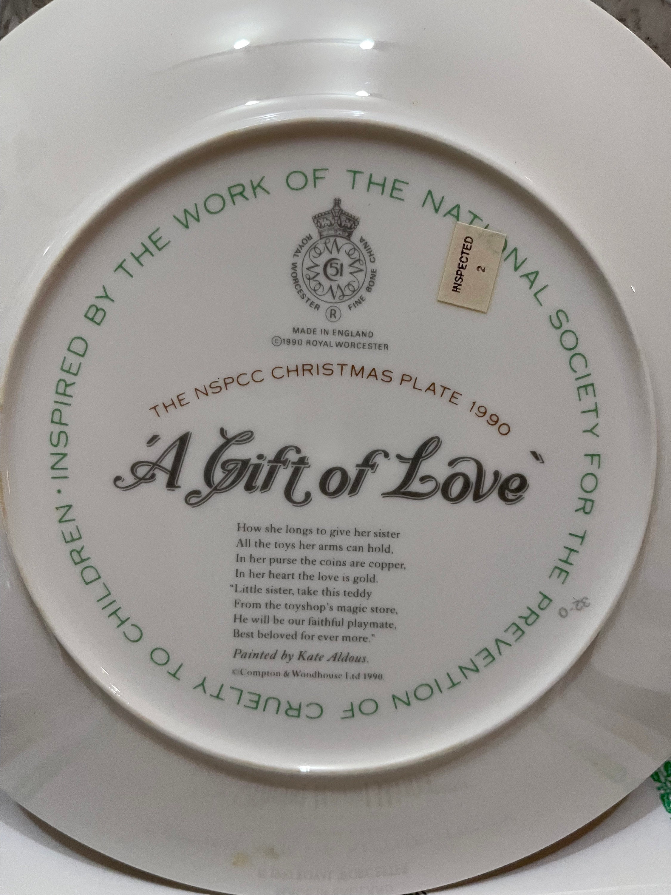 Royal Worcester - NSPCC Christmas Plate - 1990 - A Gift of Love ...