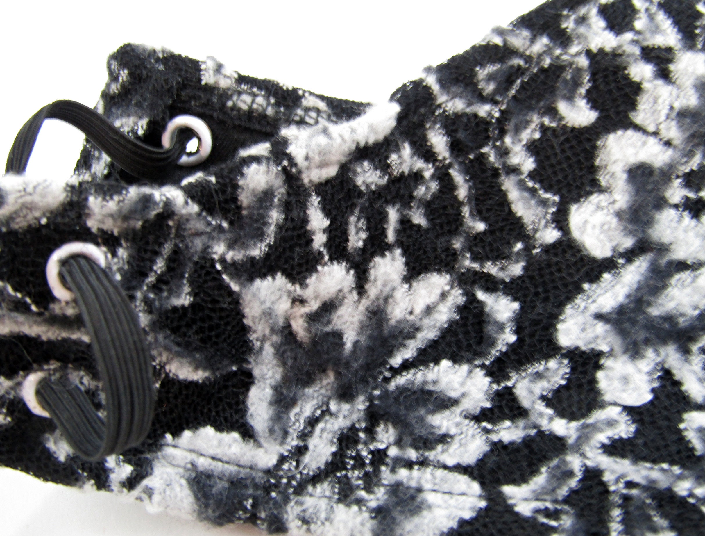 Belladonna Face Mask - Etsy