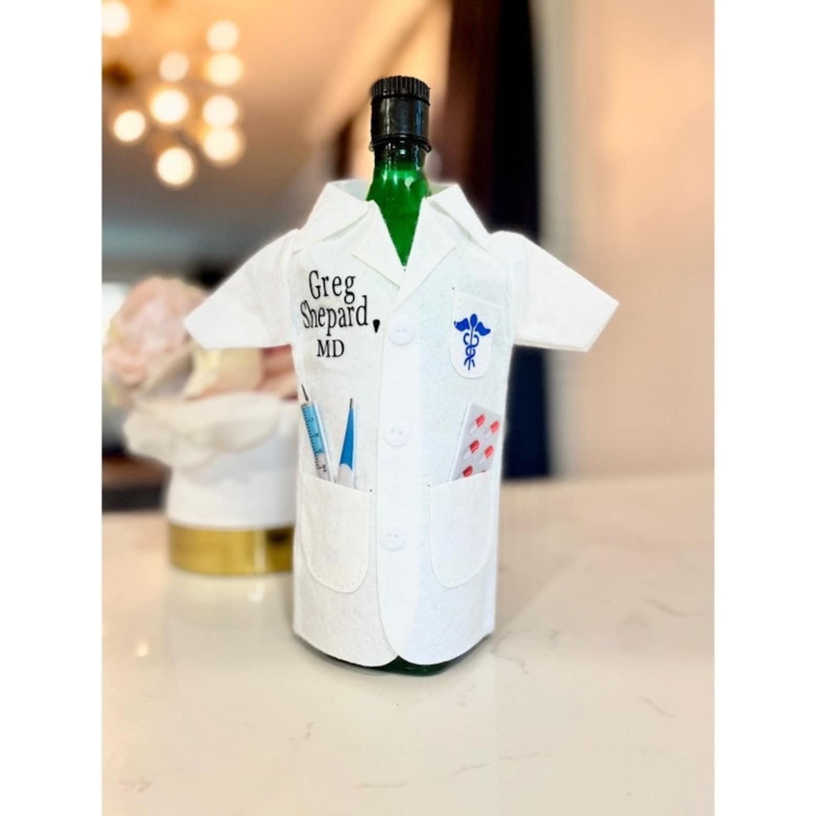 Dr. Gift, MD Wine Bottle Personalized Bag, Congratulations Doctor Gift ...