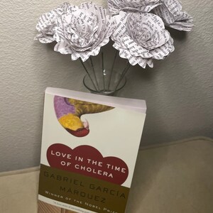 Book Paper Flower Bouquet - Favorite Book Flowers- Book Roses - Fake ...