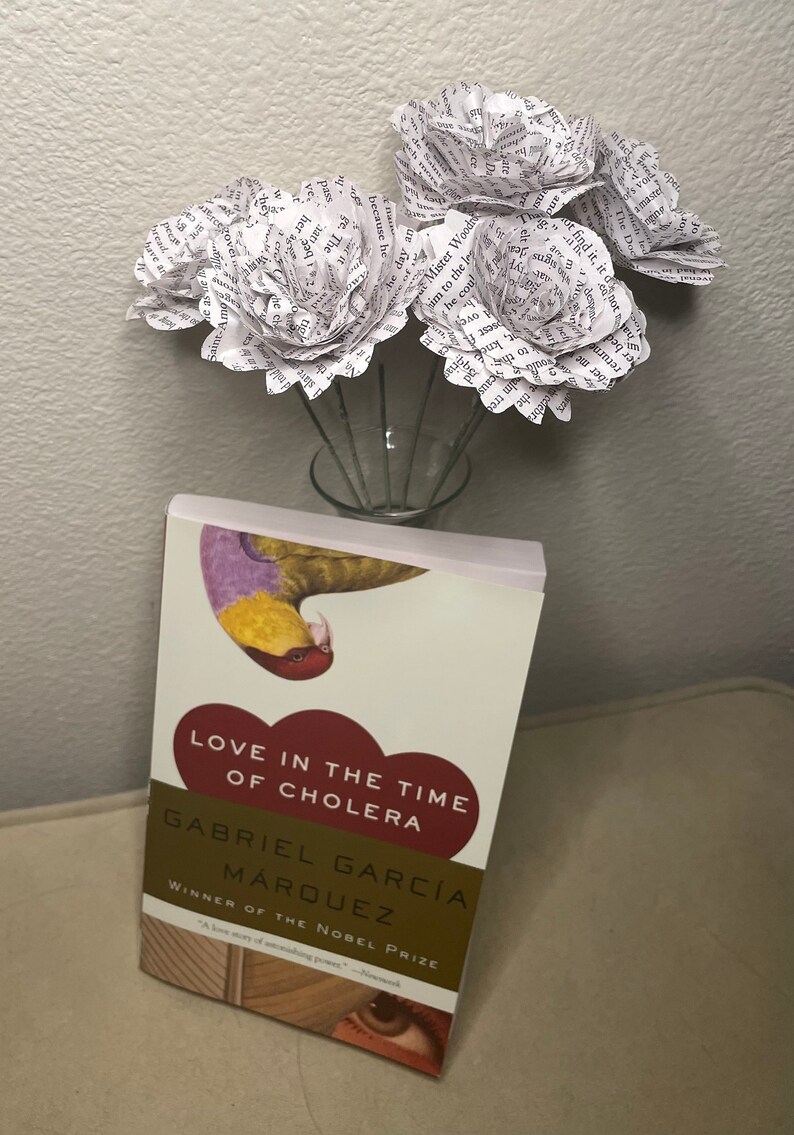 Book Paper Flower Bouquet Favorite Book Flowers Book Roses - Etsy