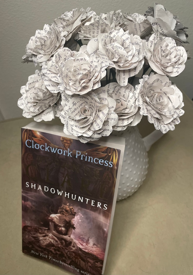 Book Paper Flower Bouquet Favorite Book Flowers Book Roses - Etsy