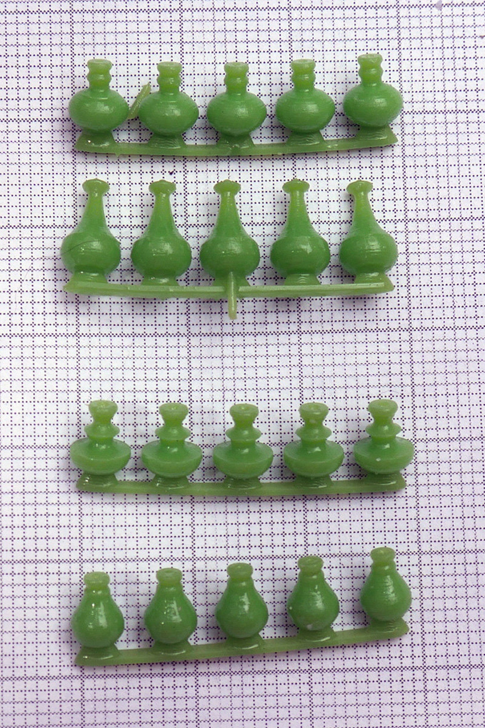 Potion Bottles Opaque Green - Small - Resin Bits for Use With Warhammer ...
