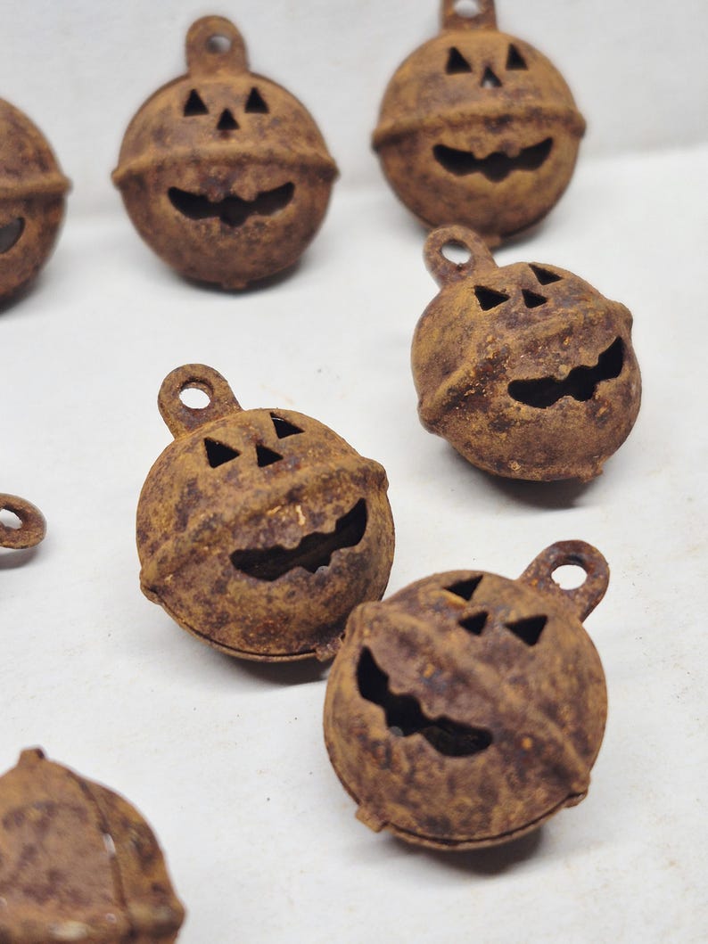 12 Mini Rustic Pumpkin Bells Craft Supplies Halloween Decor Ornament - Etsy