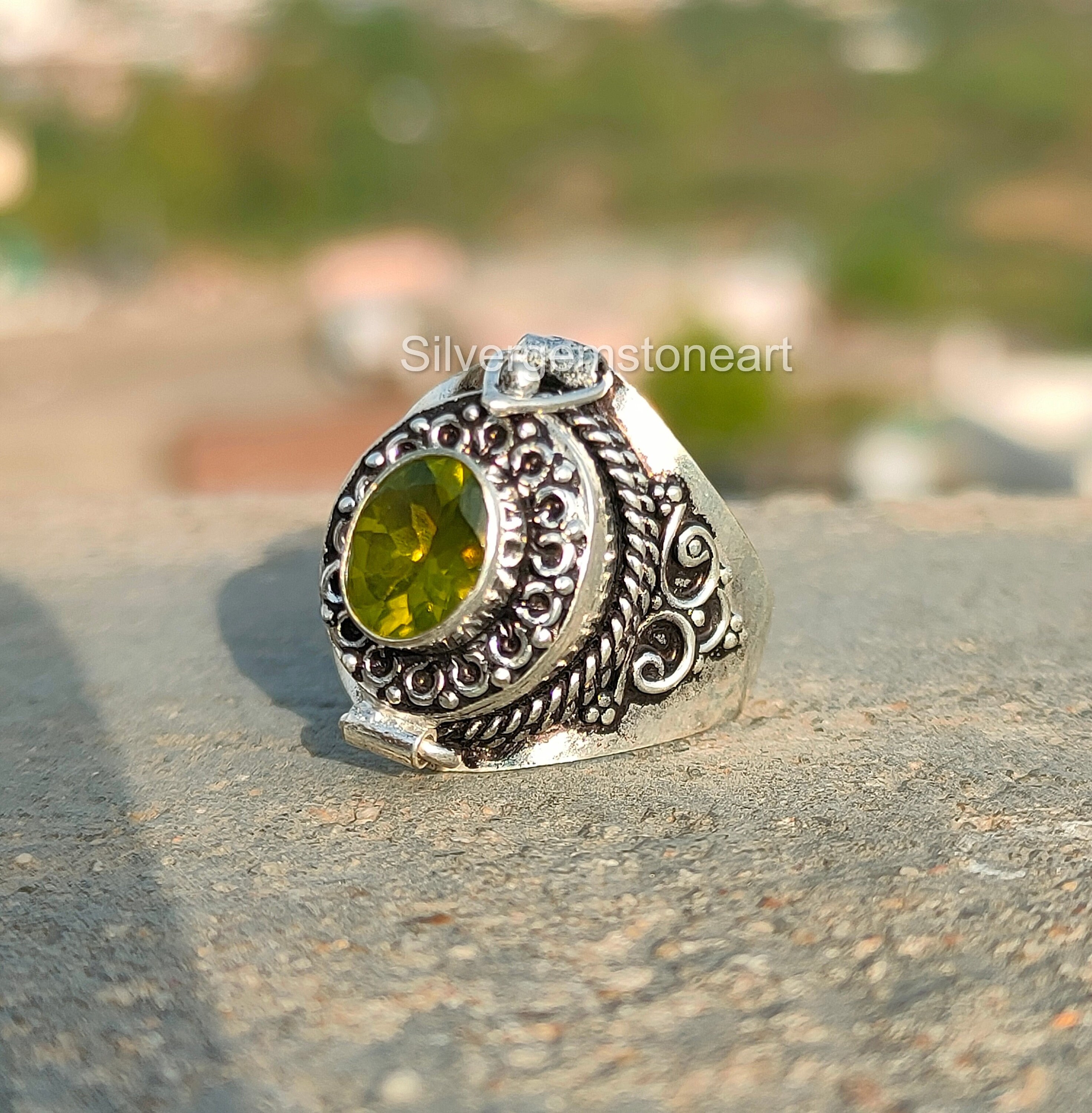 Poison Ring Peridot Ring Locket Ring August Birthstone - Etsy