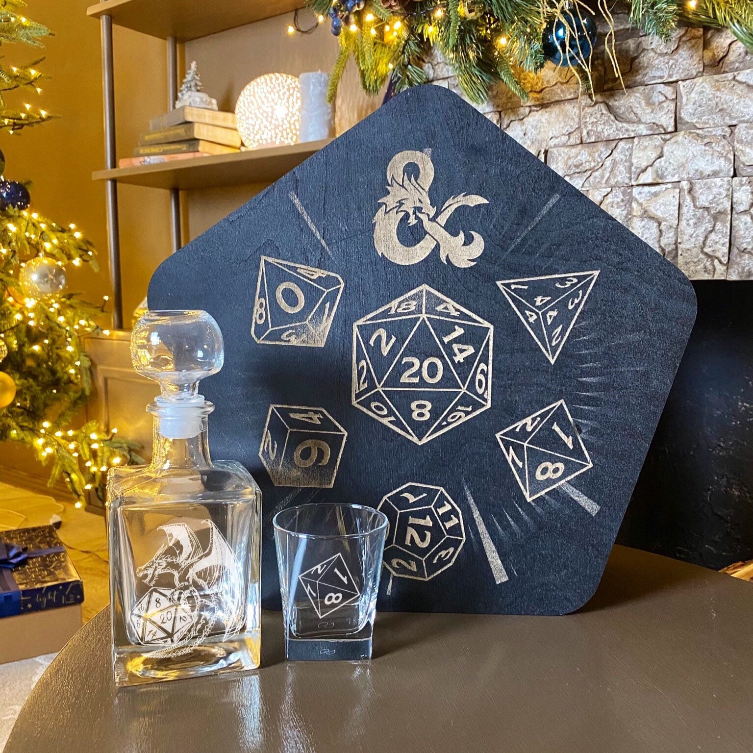 Dnd Christmas Whiskey Decanter Set Dungeons and Dragons Whiskey Glasses ...