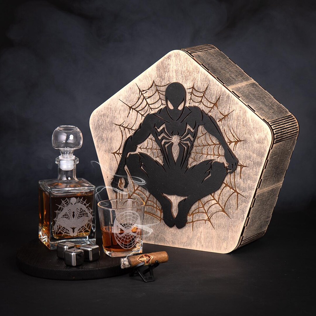 Spider-man Whiskey Decanter Set – Spider-man Drinkware Gift - Marvel ...