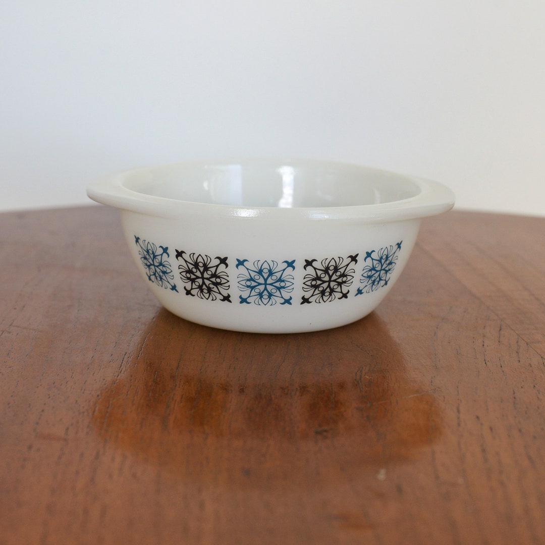 Vintage JAJ PYREX Chelsea 8 Oz Round Casserole 1960s - Etsy