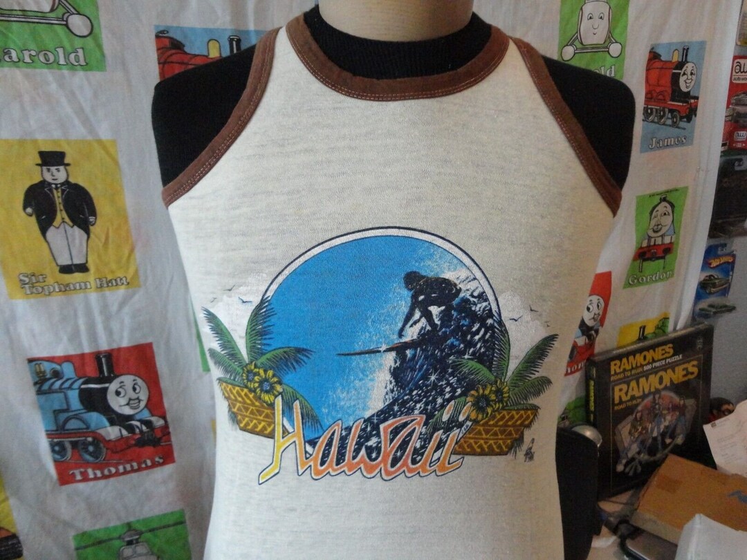 Vintage Poly Tees Hawaii Surfing Surfboard Parrot T Shirt Tank Top XS ...