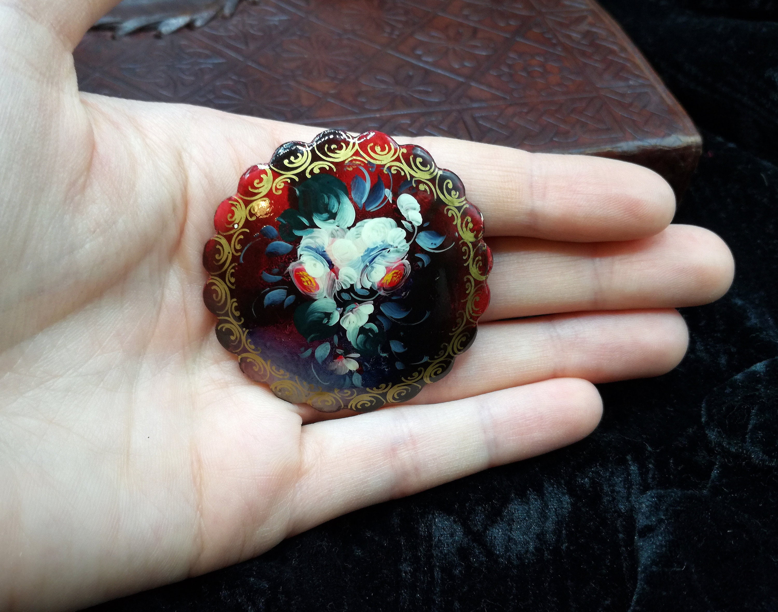 Vintage Wooden Hand Painted Floral Round Brooch - Etsy