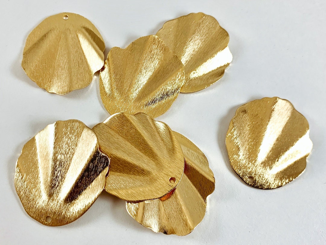 Real 18K Gold Plated Curvy Shell Pendant Over Brass - Etsy