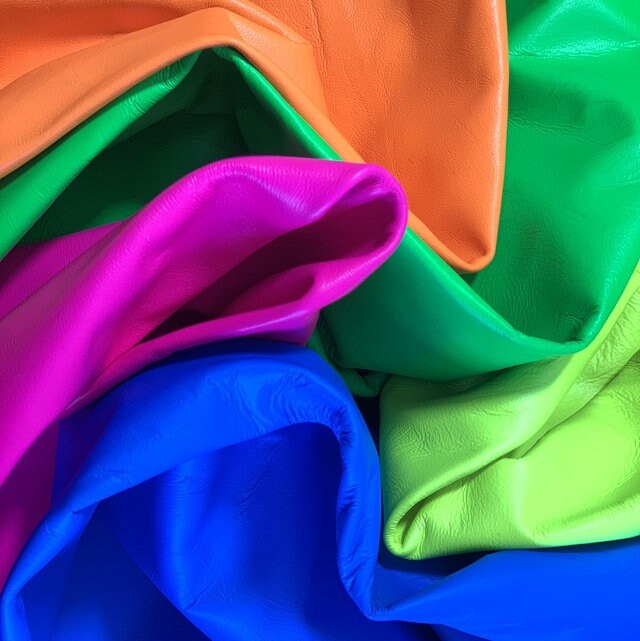 NEON Leather 'scruff' Bondage Collar - Etsy