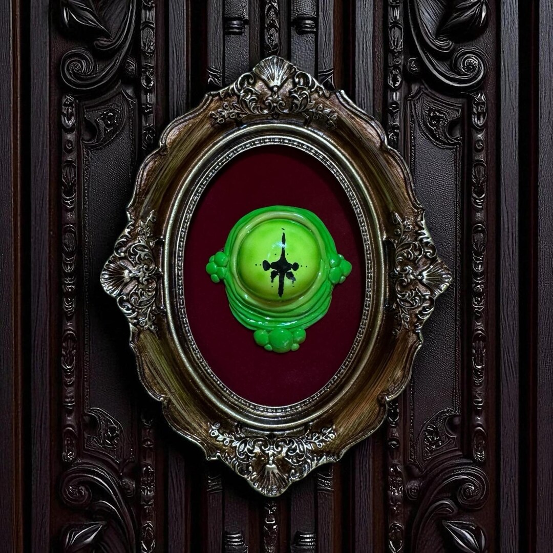Alien Eye- Monster Wall Art-alien Art-framed Art-halloween Art - Cute ...