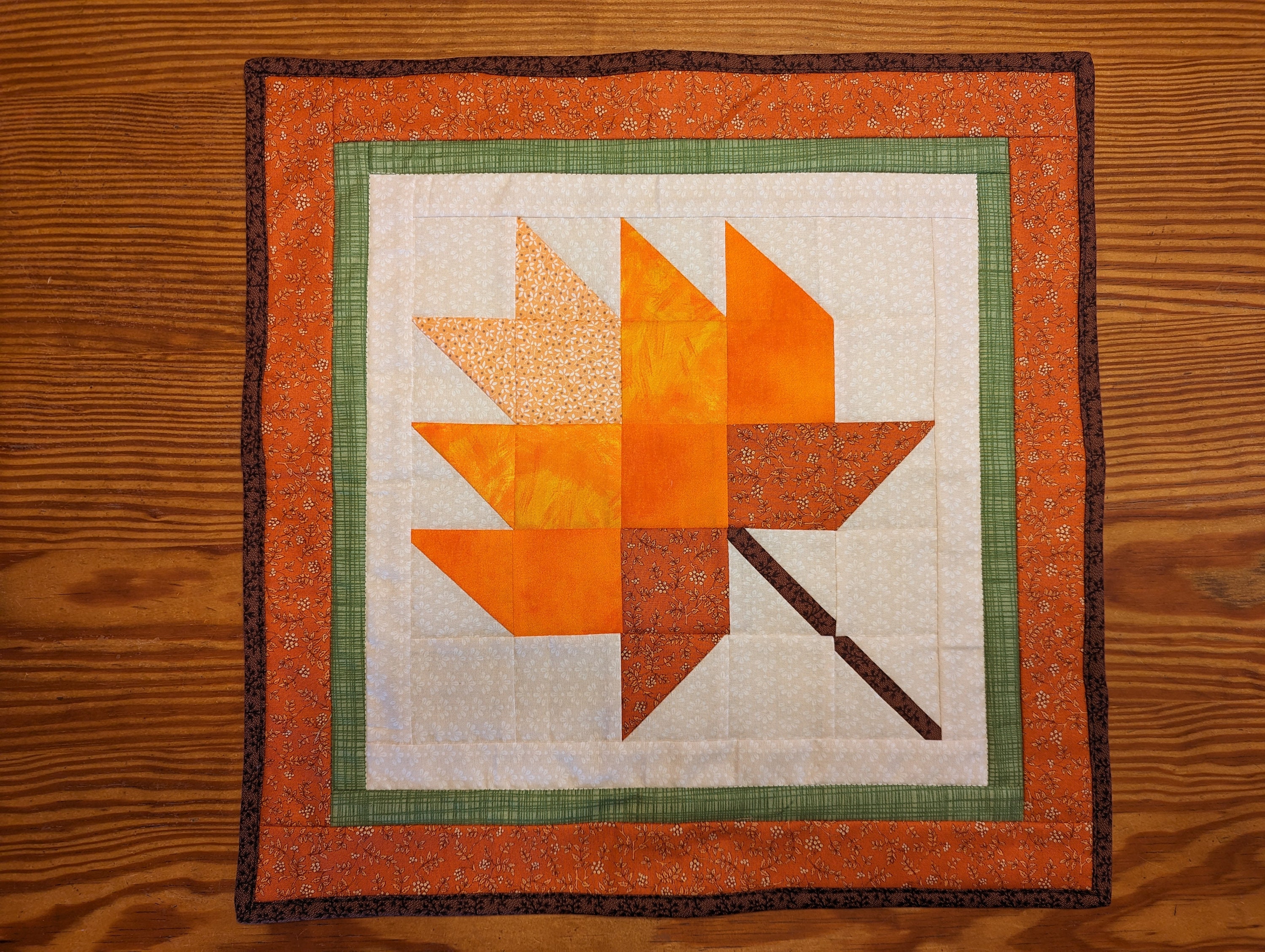 Maple Leaf Table Topper Fall Dresser Top Quilted Table Cover Table Decoration Autumn Table Quilt ...