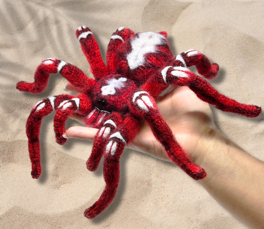 Crocheted Tarantula. Amigurumi Bird-eating Spider. Lifelike Tarantula ...