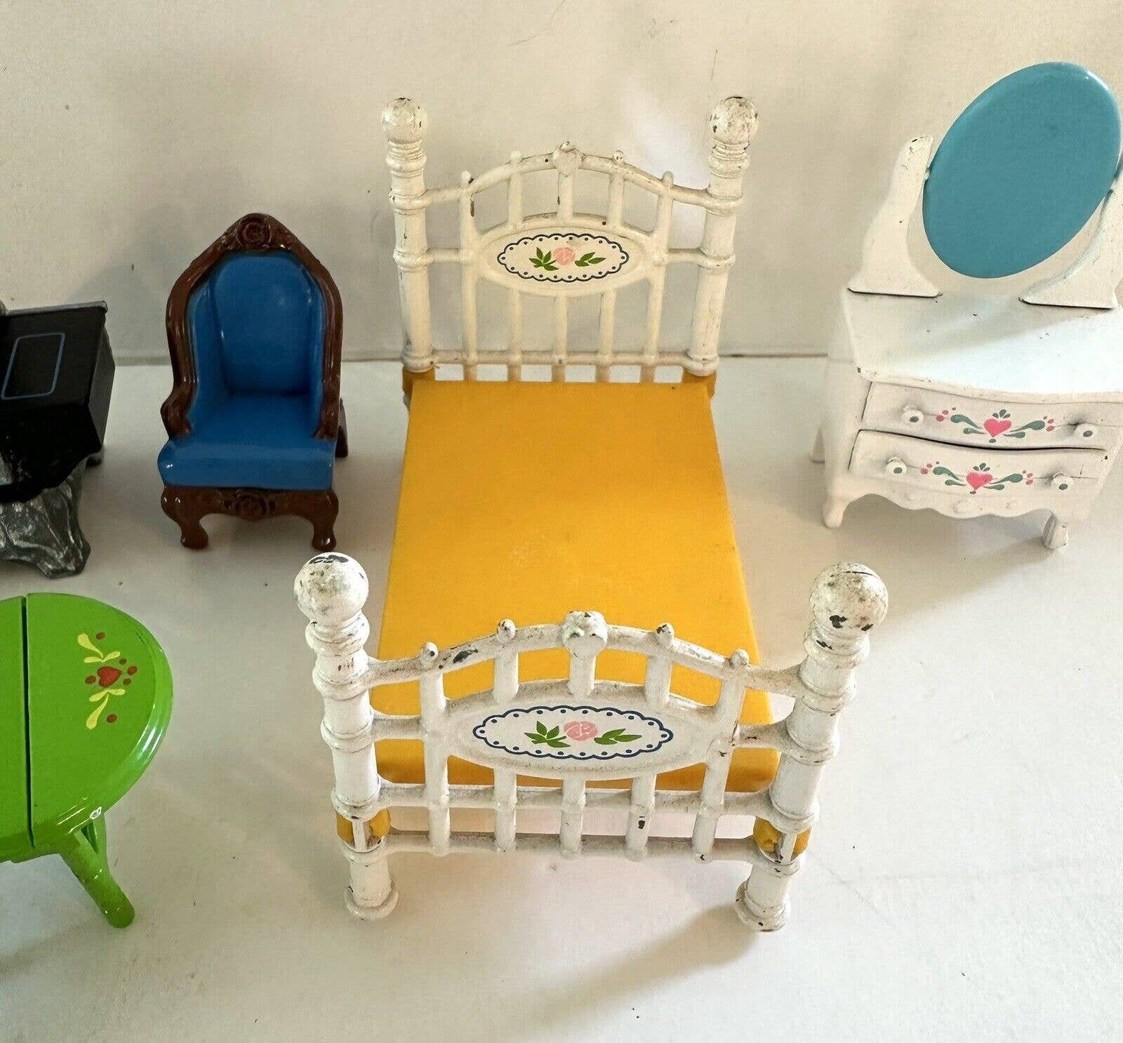 Mattel 1980s Metal Dollhouse Furniture Lot Table Stove Chair - Etsy