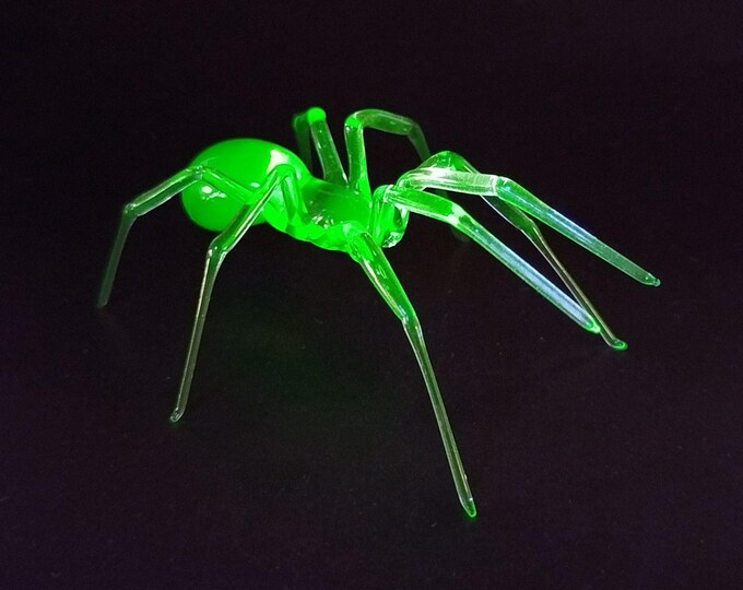 Spider Tarantula Sculpture Made of Uranium Glass - Etsy