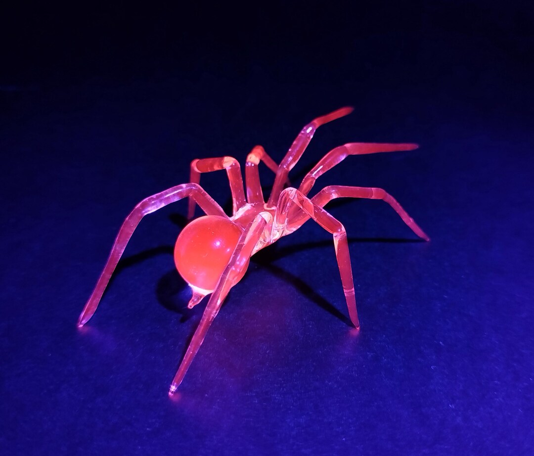 Spider Tarantula Sculpture Made of Borosilicate Uranium Glass - Etsy