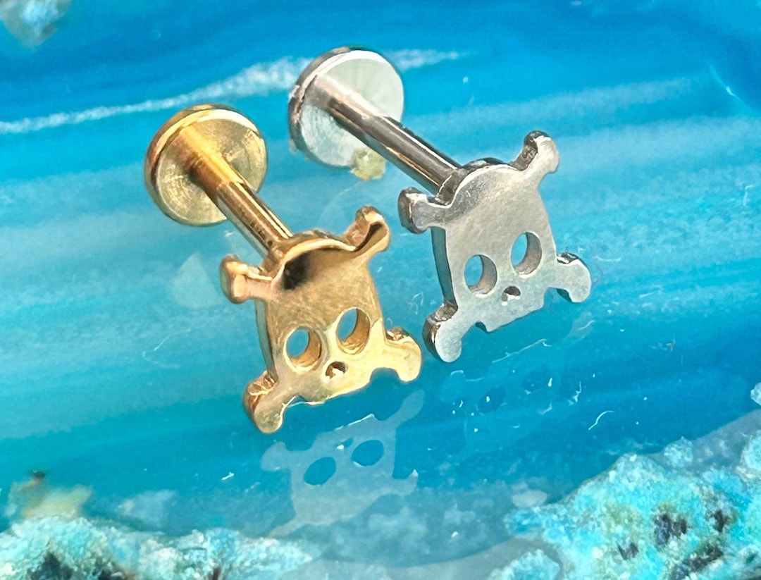 Skull & Crossbones Internally Thread Tragus Helix Conch Piercing Bar ...