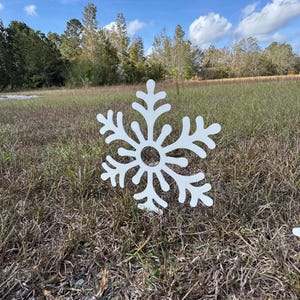 Snowflake Metal Yard Stakes, Winter Yard Decor Metal Signs - Etsy