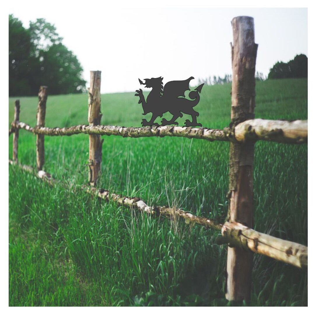 Welsh Dragon Fence Topper, Metal Garden Art Gift for Welsh Lover, Steel ...