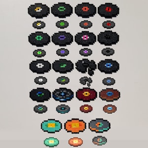 Minecraft- Music Discs: 13, Cat, Blocks, Chirp, Far, Mall, Mellohi ...