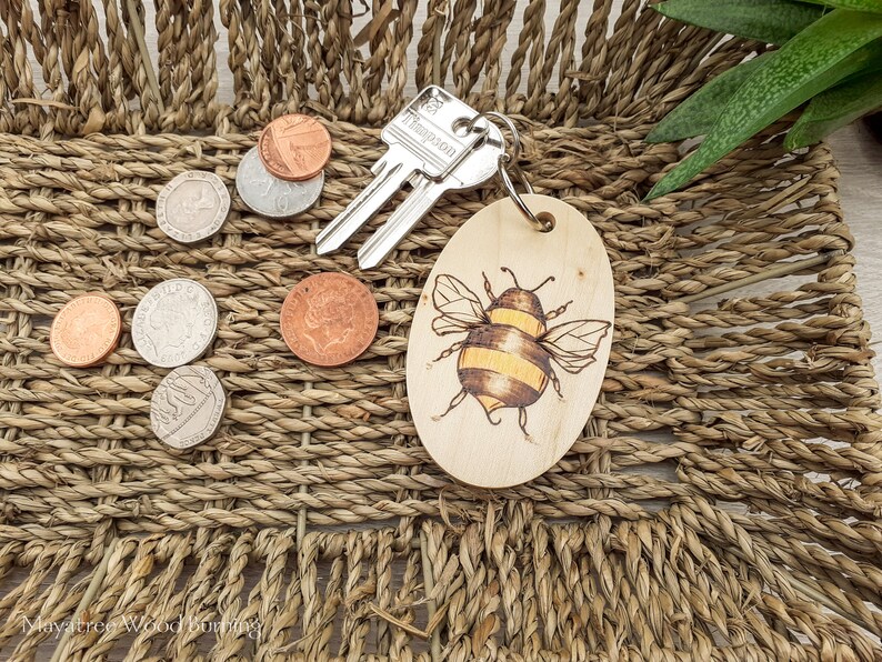 Bumble Bee Pyrography Key Ring Wood Burned Key Chain - Etsy UK