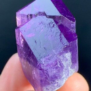 Stunning Purple Colour Rare Fluorescent Transparent Twins Scapolite ...