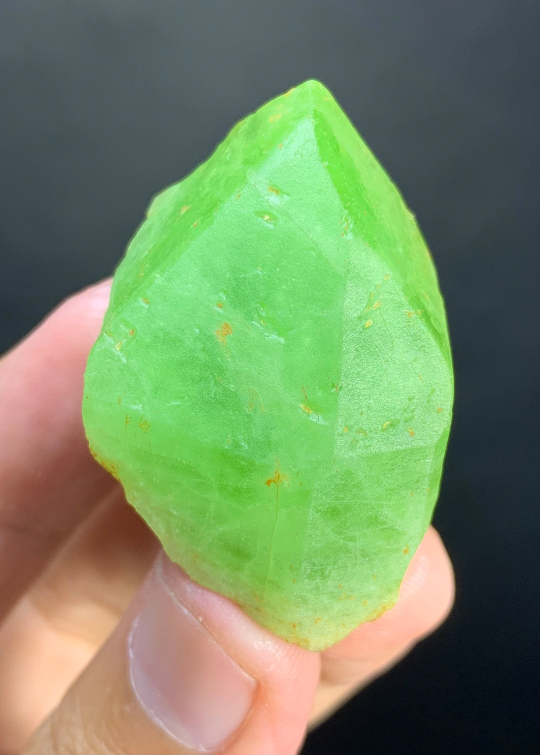 Natural Big Size Green Colour Peridot Crystal Specimen, Green Peridot ...