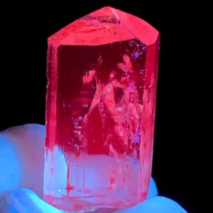 Natural Imperial Colour Fluorescent Rainbow Inclusion Transparent Topaz ...