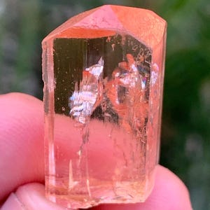 Natural Imperial Colour Fluorescent Rainbow Inclusion Transparent Topaz ...