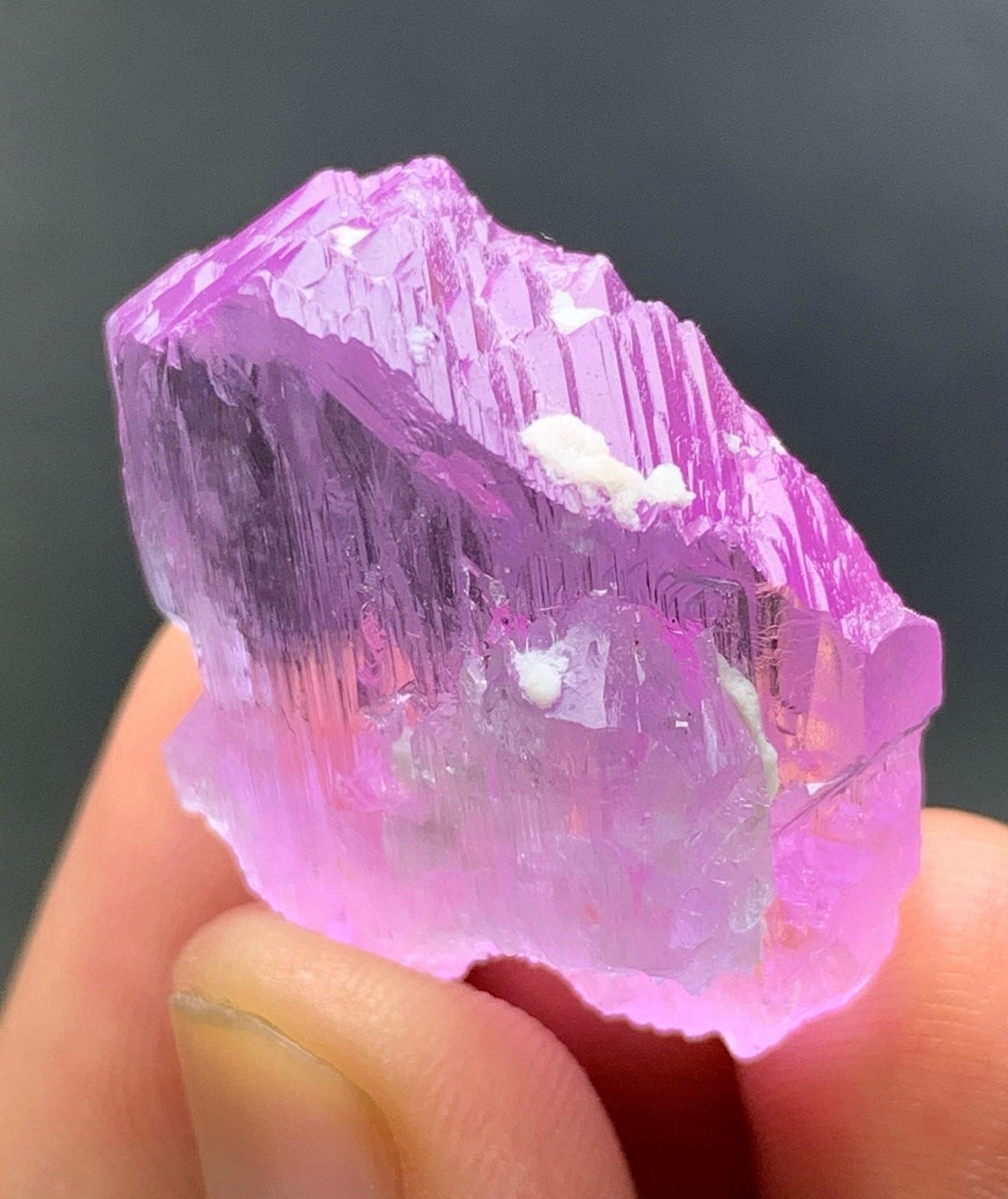 Natural Pink Colour Transparent Rare Mountain Shape Fluorescent Kunzite ...