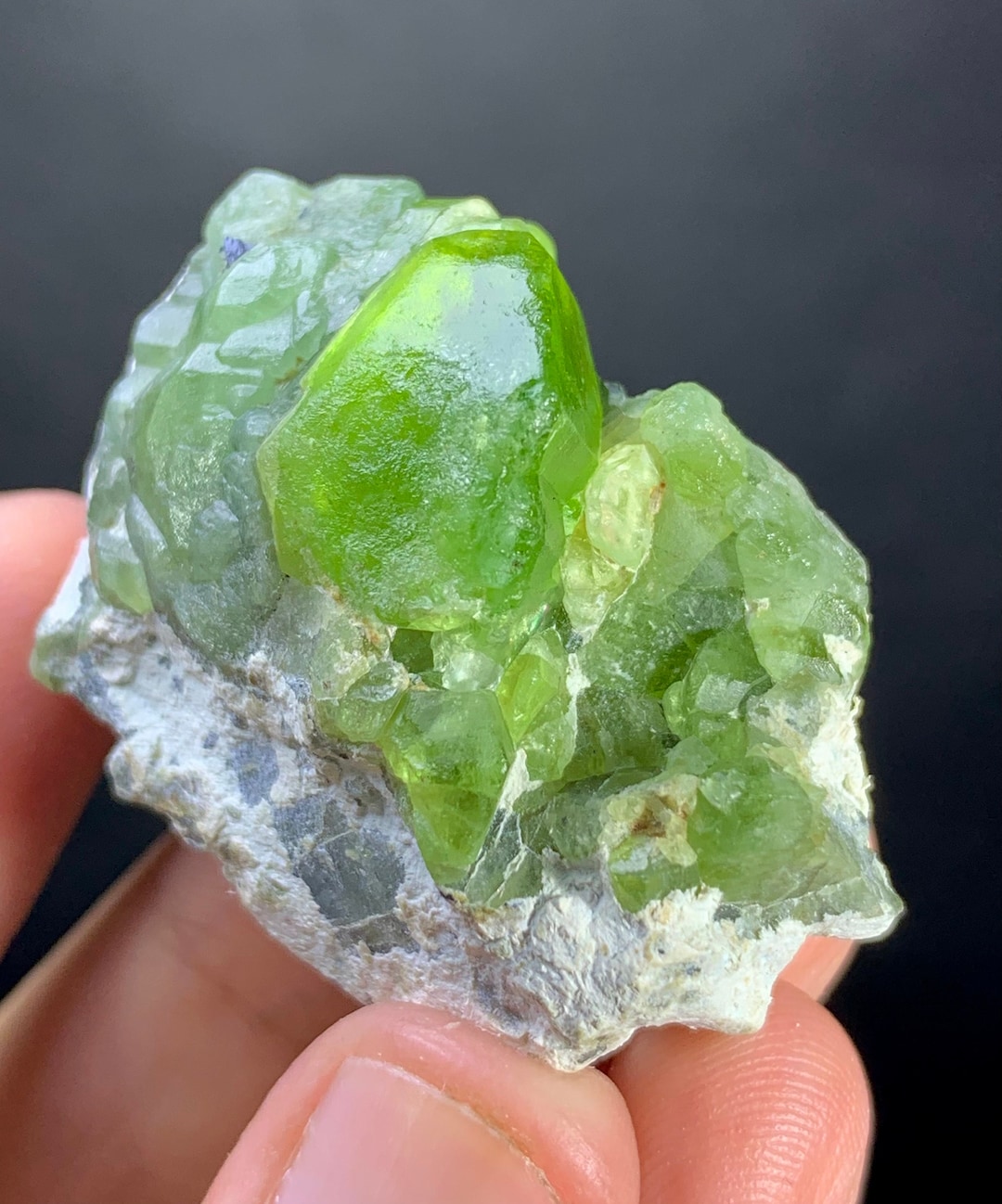 Natural Green Colour Peridot Crystal Specimen, Green Peridot Specimen ...