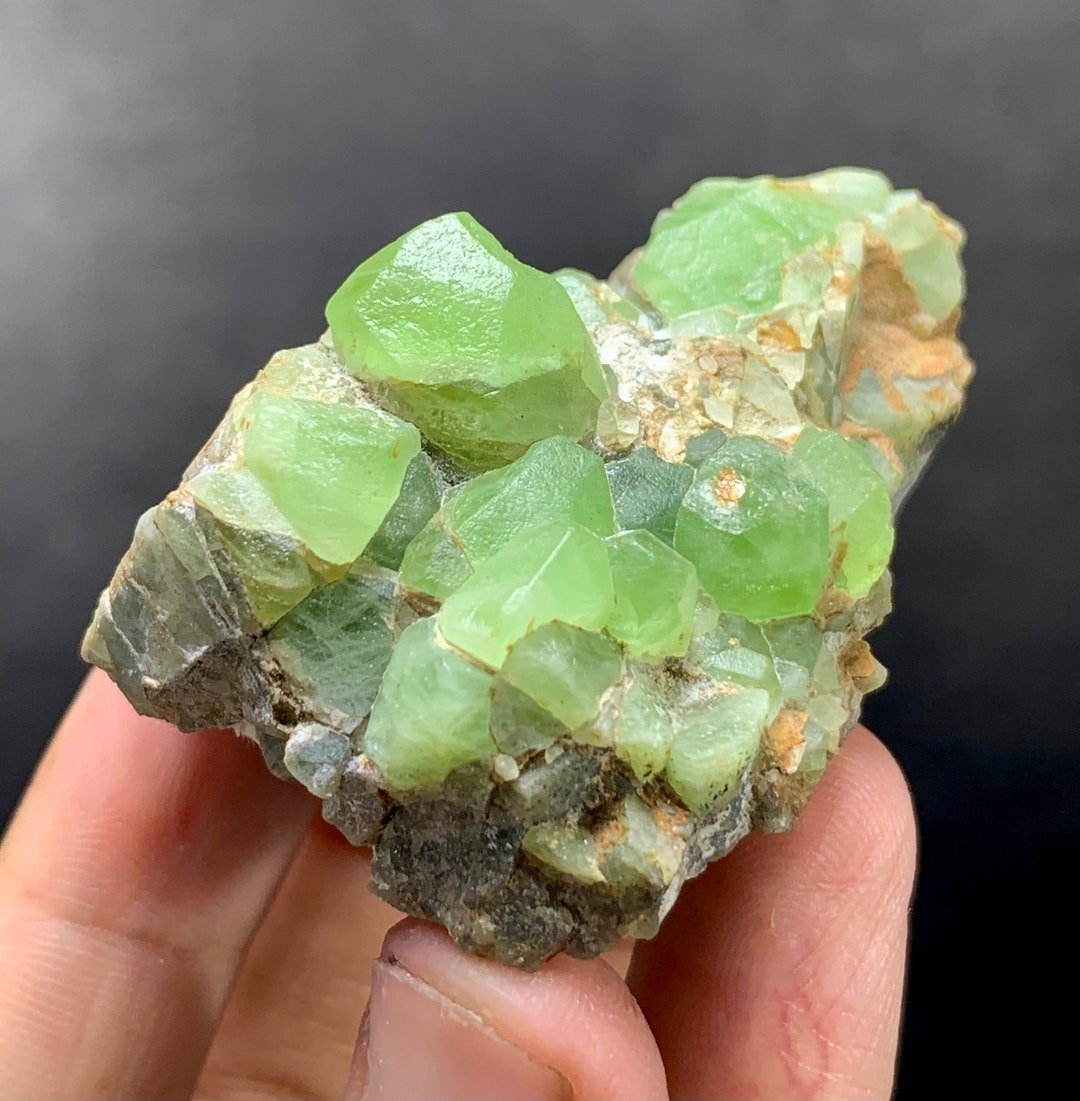 Natural Green Colour Peridot Crystal Specimen, Green Peridot Specimen ...