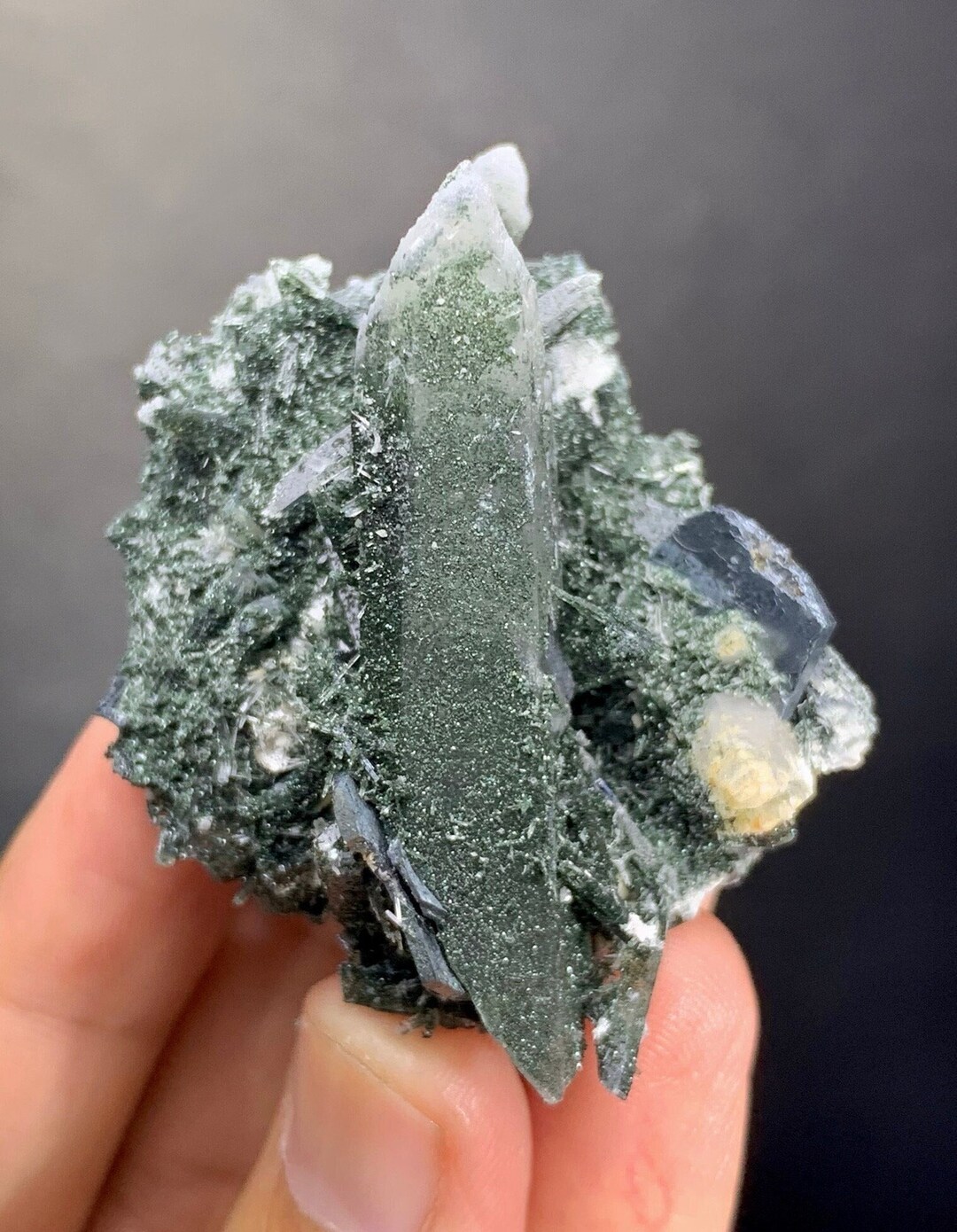 Natural Chlorine Quartz With Hematite Combined Specimen From Skardu ...
