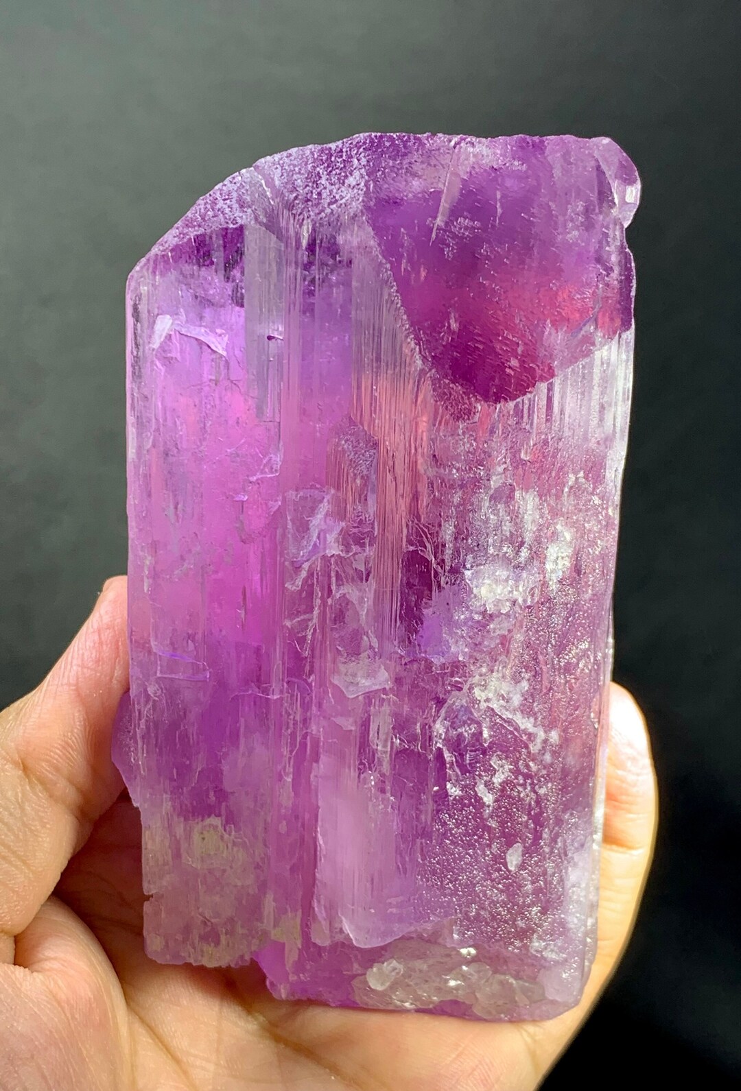 Natural Pink Colour Big Size Rare Fluorescent Kunzite Crystal, Kunzite ...