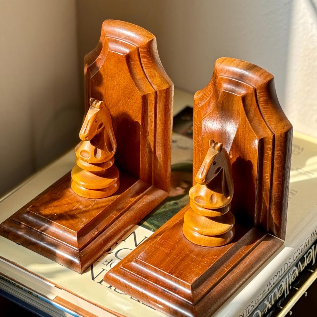 Vintage Wood Chess Piece Bookends Handmade Knight Bookend Set Gift for ... Vintage Wood Chess Piece Bookends Handmade Knight Bookend Set Gift for ...