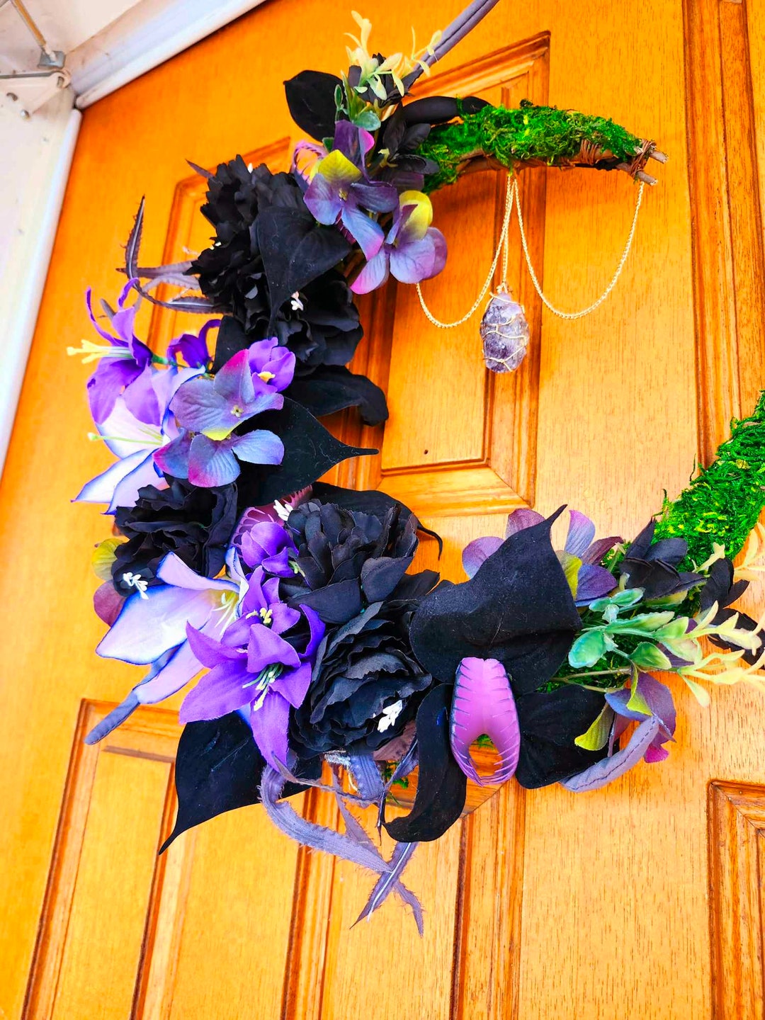 Wild Venus Fly Trap Crescent Moon Wreath W/ Purple Amethyst - Etsy