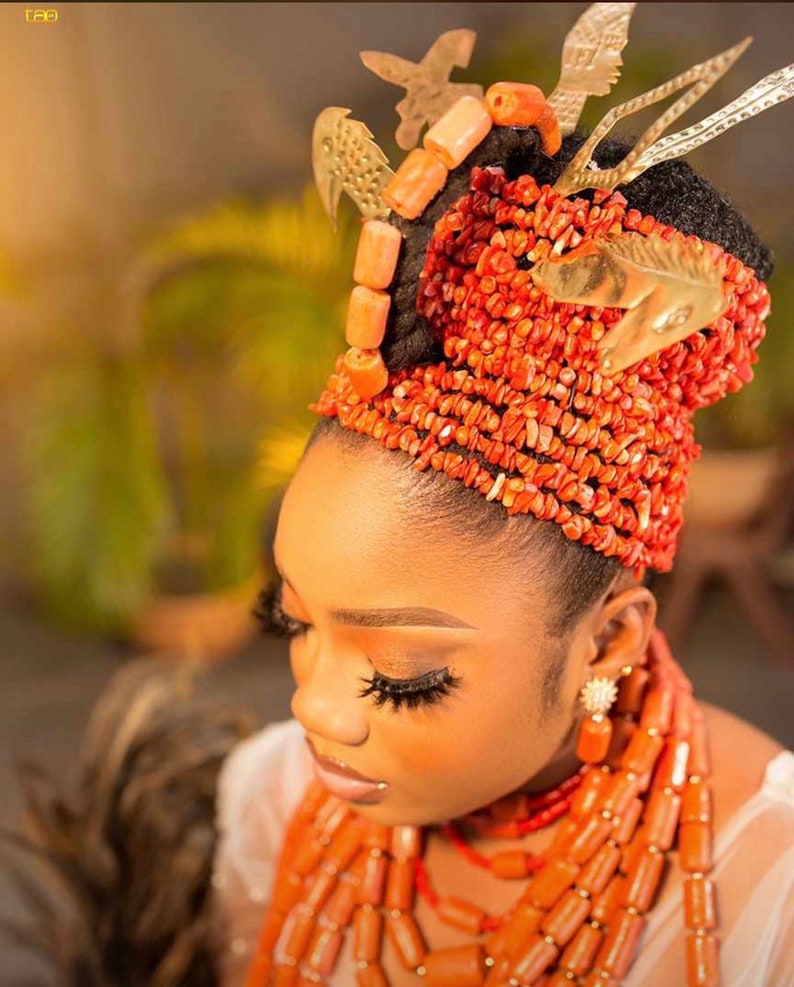 Bride Bead With Accents Gold Edo Bead With Hair Vine Bead and Hair ...