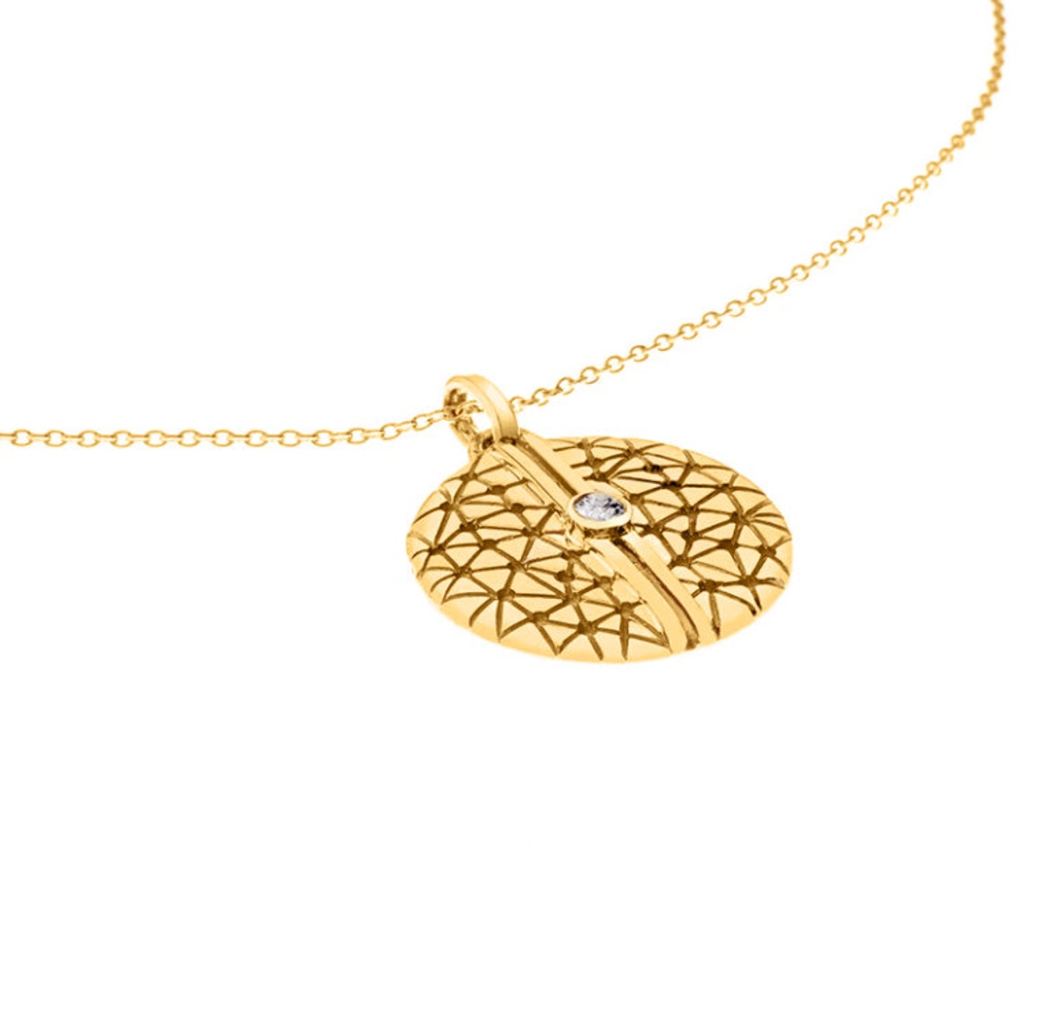 Stay Guard of Your Mind || Solid Gold Round Pendant With Diamonds ...