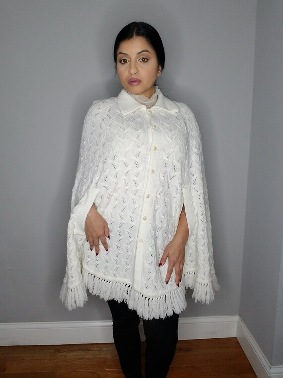 True Vintage 1960s Granny Style Cloak Cape Collars Fr… - Gem